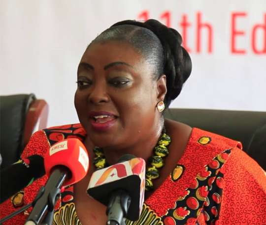 Tano North MP donates GH¢10, 000 to Bomaa SHS - Sweet Melodies FM